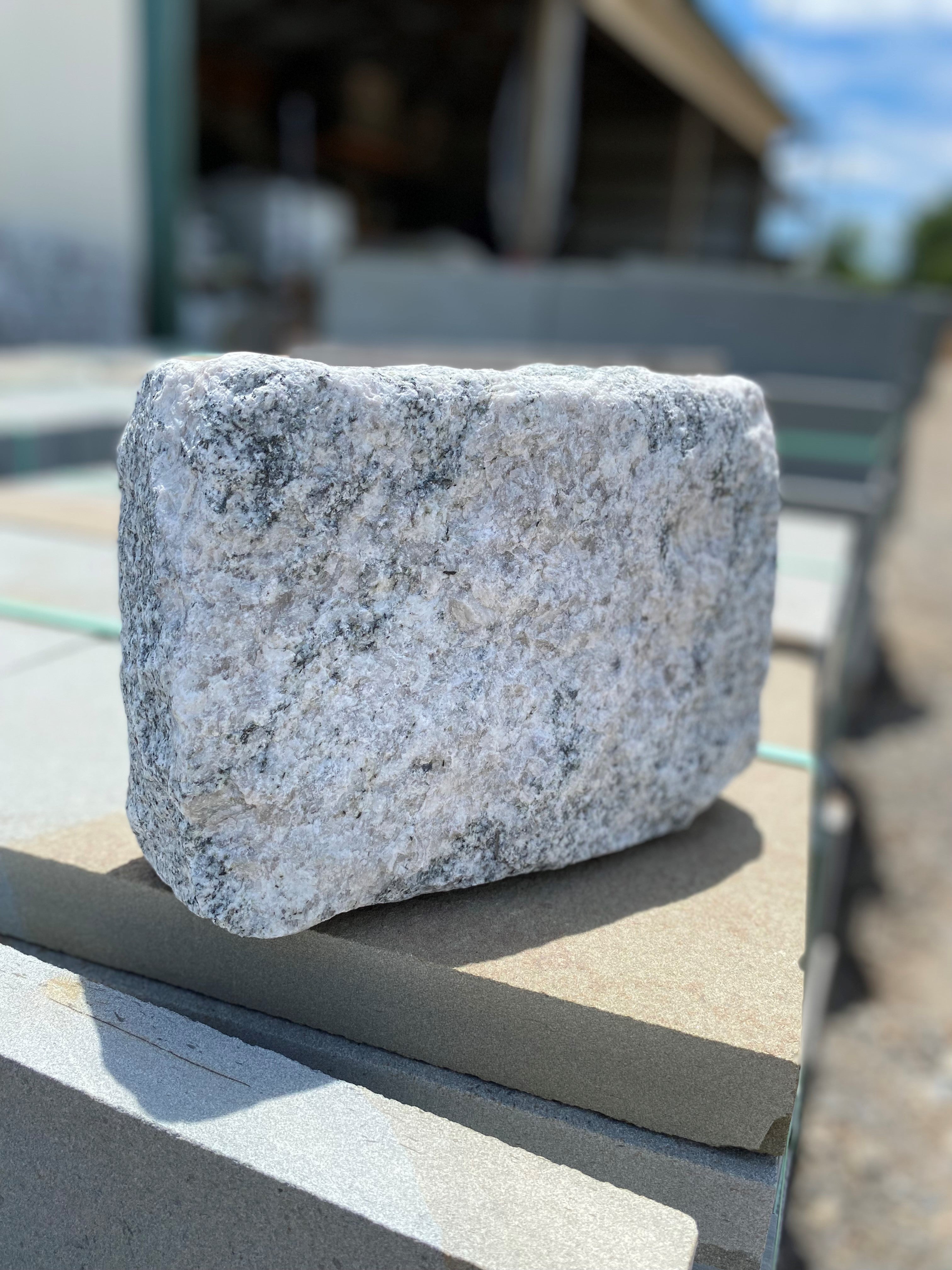 Belgian Block Cobblestone Jumbo 7" x 4" x 10" | Delaware Hardscape ...